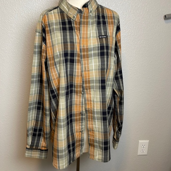 Columbia | Shirts | Columbia Light Weight Flannel Mens Sz Large | Poshmark